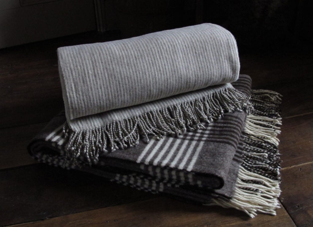 Spanish Wool Manta Blanket - Striped — Great English Outdoors